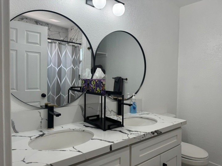 King Bed Studio In Chula Vista - Chula Vista, CA