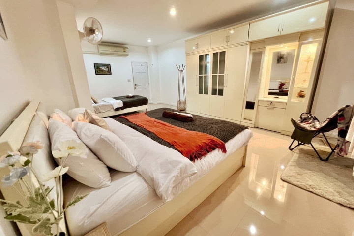 House In Korat City - Intro Townhome - Thailand