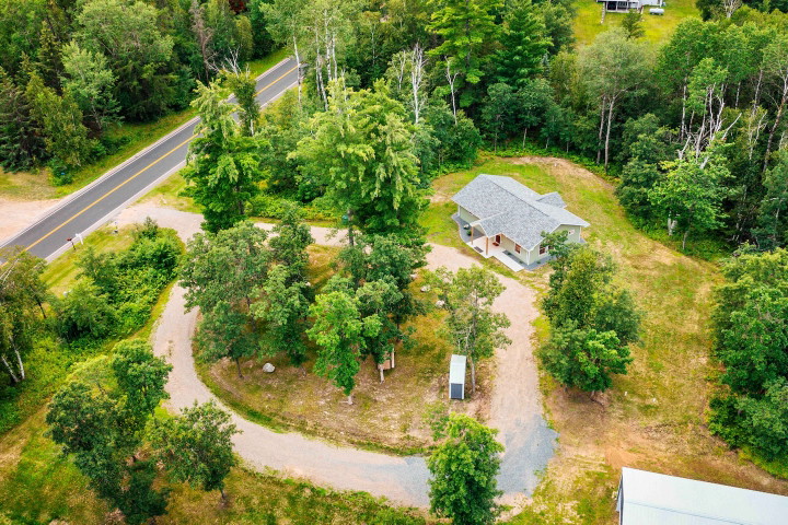 Cheerful Northwoods Getaway - Minnesota