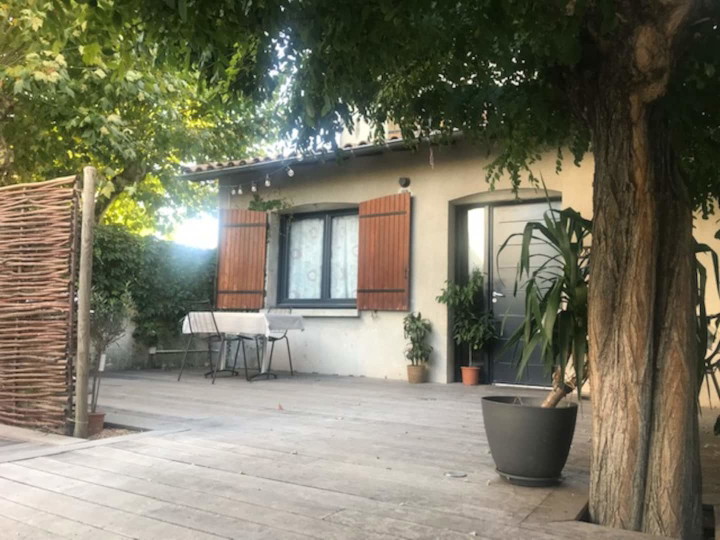 Valence: Calm & Air-conditioned, Private Parking, Train Station 600 M Away - Valence