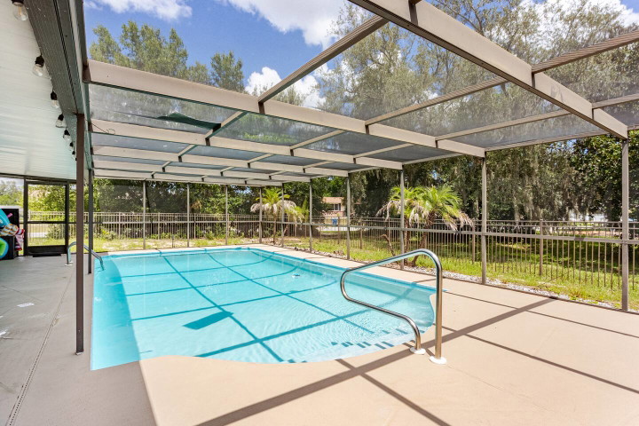 Ideal Home In Spring Hill - Spring Hill, FL