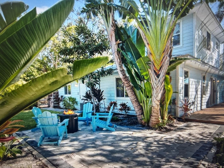 Tropical Spa Oasis In The Historic River District - Bradenton, FL