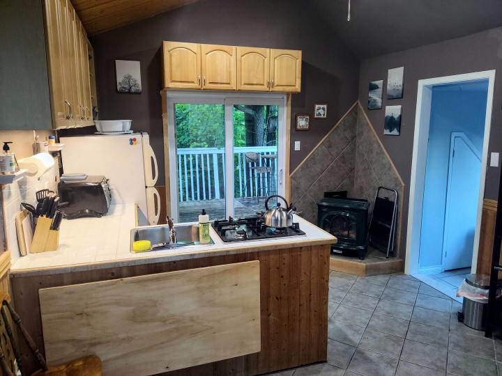 Cute Hillside Guest House Near Calabogie - Arnprior
