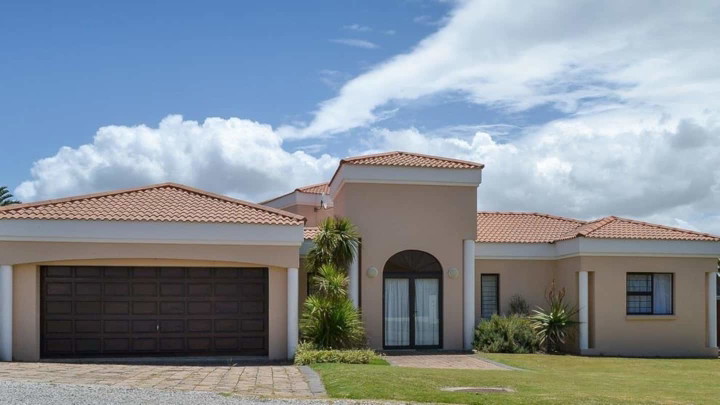 Beautifull Family Villa In Santareme - Saint Francis Bay