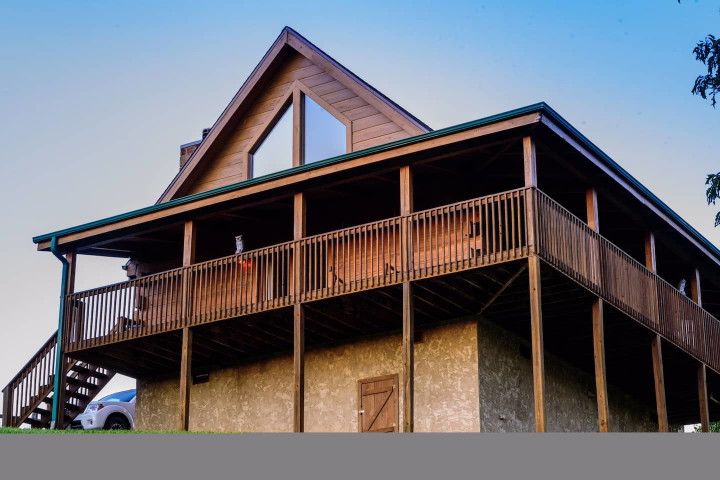 Beautiful 2 Bedroom 2 Bath Clean Log Cabin - Sevierville, TN