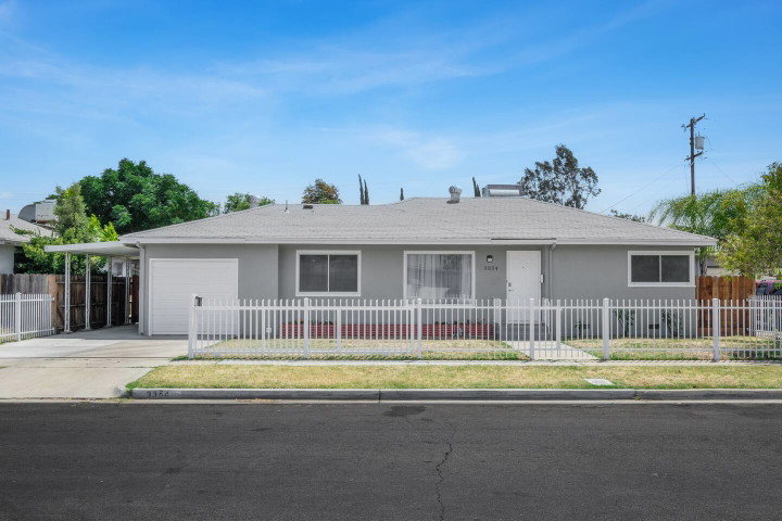 Secluded & Cozy 3b/1bth W Greata To Airport - Fresno, CA
