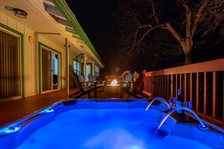 Beautiful Views | Hot Tub, Gameroom, Ev Charger - Oakhurst, CA