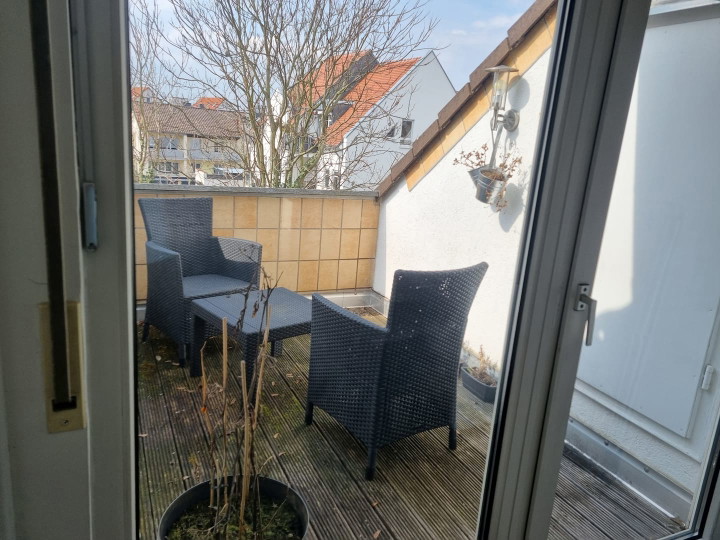 3 Zimmer Dachgeschoss Wohnung 90 Qm - Darmstadt