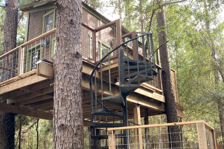 Cozy, Private Treehouse Near Savannah - Florida
