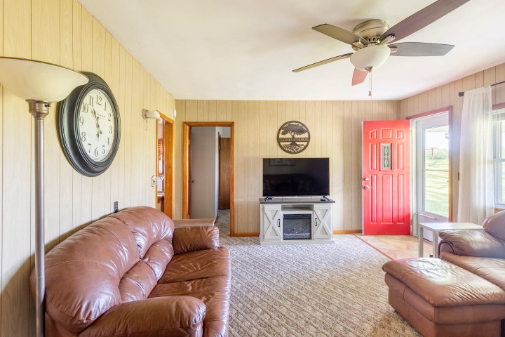 Elkhorn Hideaway - Marshfield, MO