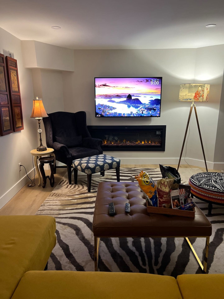 Luxurious Apartment With King Bed - Oakville