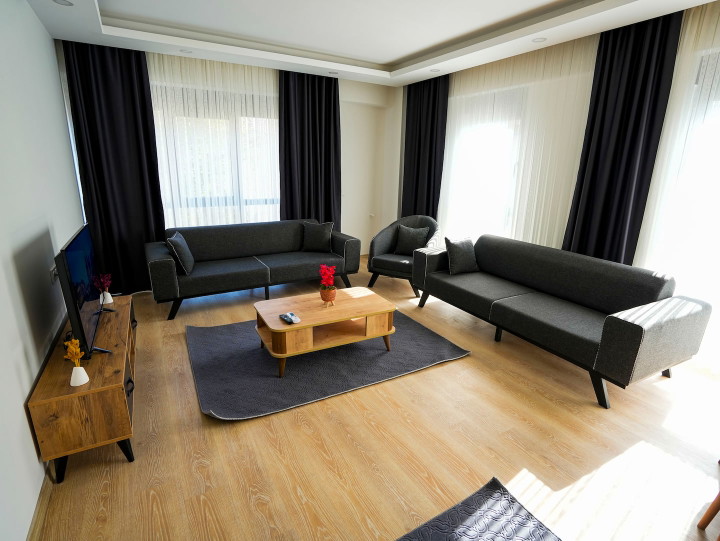 Sui̇te De Luxe (2+1) Dai̇re 4 - Antalya