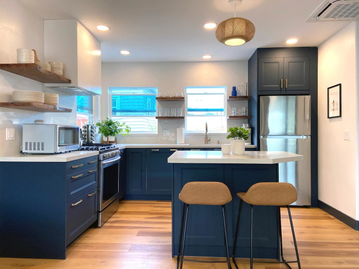 Bright & Airy Craftsman, Free Parking, Washerdryer - San Diego