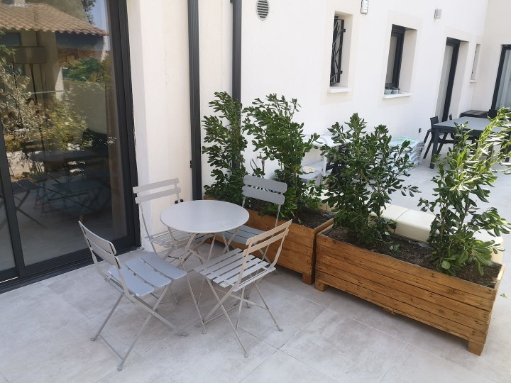 At Melanie's Near Marseille - Septèmes-les-Vallons