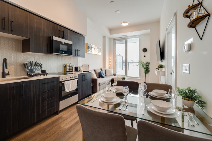 Luxury & Modern Condo| Central | Exclusive Terrace - Kitchener