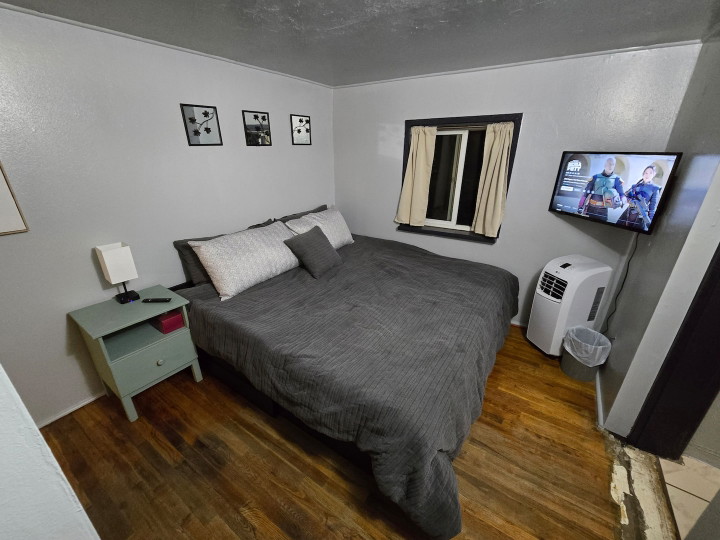 Cozy Apartment In The Back - Denver, CO