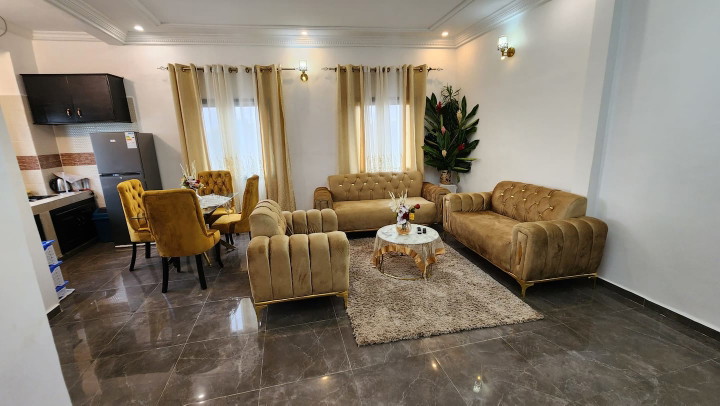 2-bedrooms/showers Apartment In Ydé-biteng With Ac - Cameroon