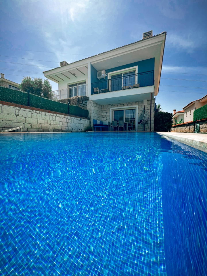 Gorgeous Villa Wth Swimming Pool - Alaçatı