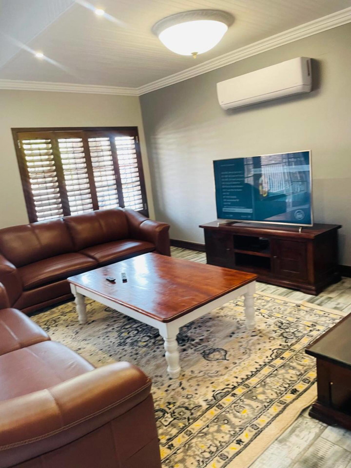 Melodie Guest House-deluxe Suite - Hartbeespoort