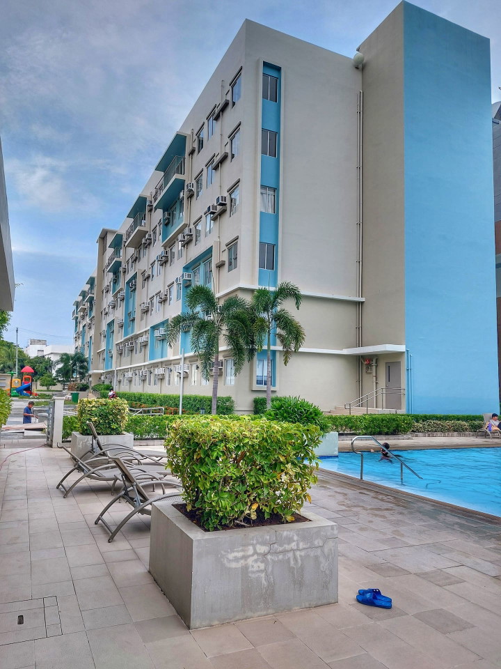 Spacious 2br Lala's Condo | Pool + Near Everything - Dumaguete
