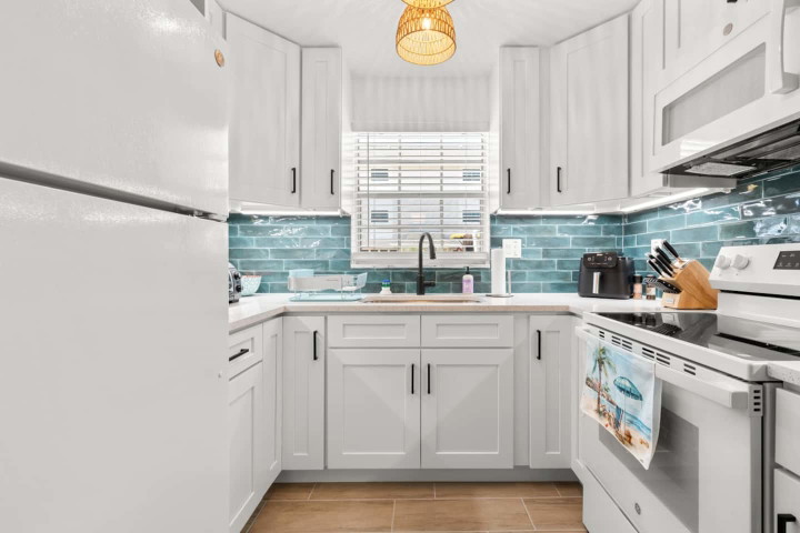 Coastal Stay By Dunedin Causeway - Dunedin, FL