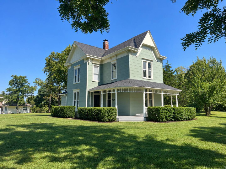 Alexander Doniphan Victorian Home - Liberty, MO