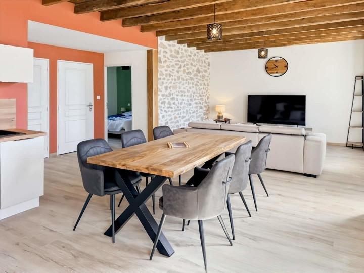 Gîte Rénové, Piscine & Grand Air Ladinhac - Cantal
