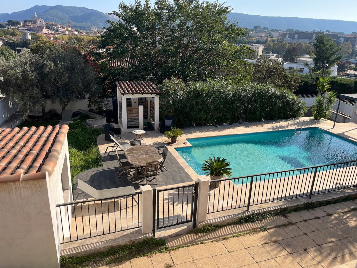 Cosy Appartement En Villa - 4 Personnes - Aubagne
