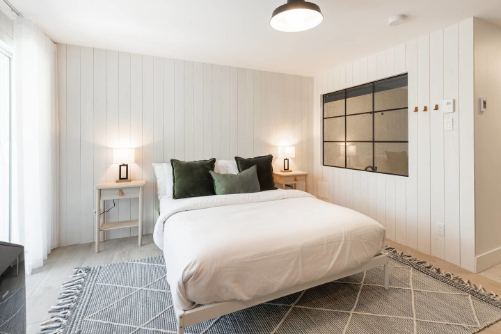 Modern Luxury Tremblant Loft + Pool & Spa Access - Quebec