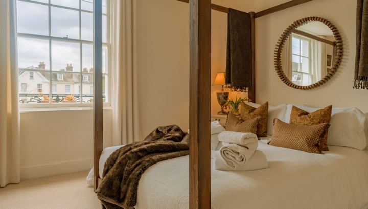 Free Parking | St. Davids Georgian Townhouse - Topsham