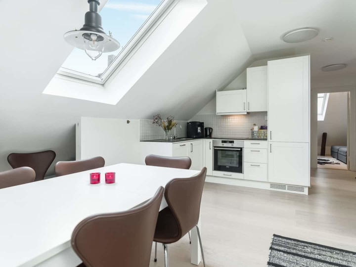 Modern, Bright Attic In 400 Year Old House - Stockholm