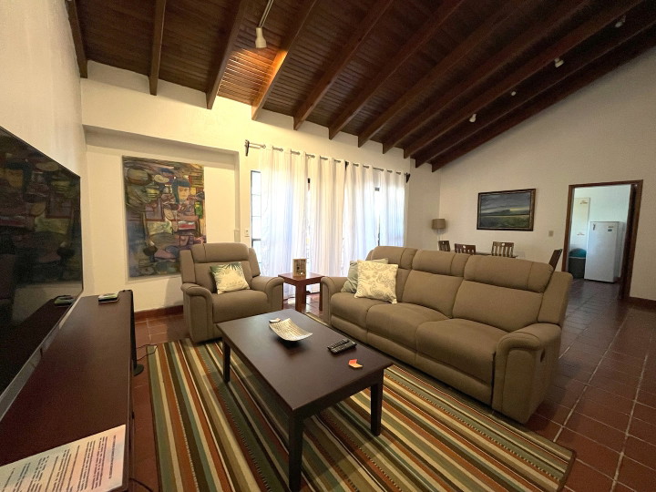 City Chic: Modern And Spacious 2br Apt - Tegucigalpa