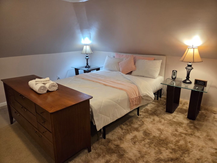La Colombe: Large Studio Calm Avec Douche Privée - Albany, NY