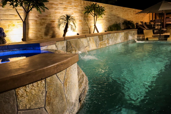 Casa Bella - Majestic Mountain Views - Coachella, CA