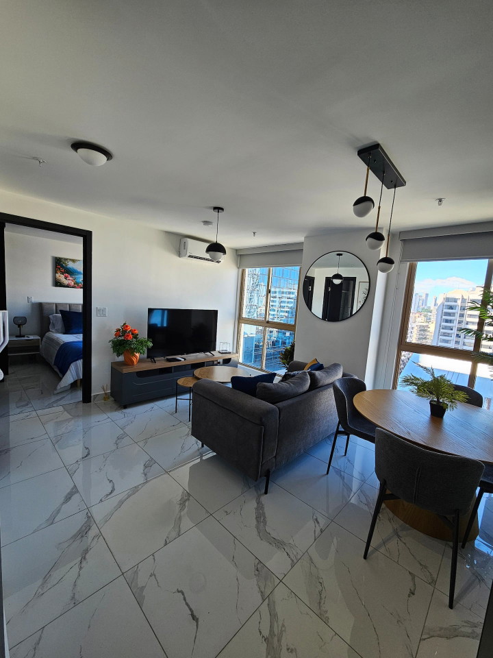Modern | Downtown | Complete | 1 Bedroom And 2 Bathrooms - Panama City