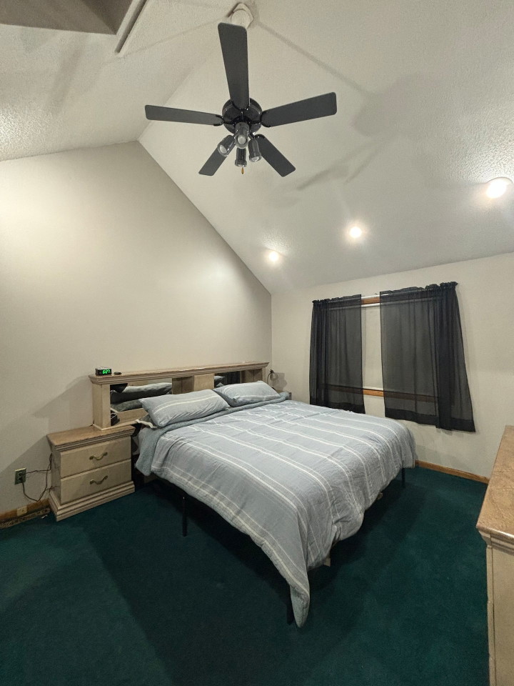 Kadias Place-the One Near Downtown&380 - Cedar Rapids, IA