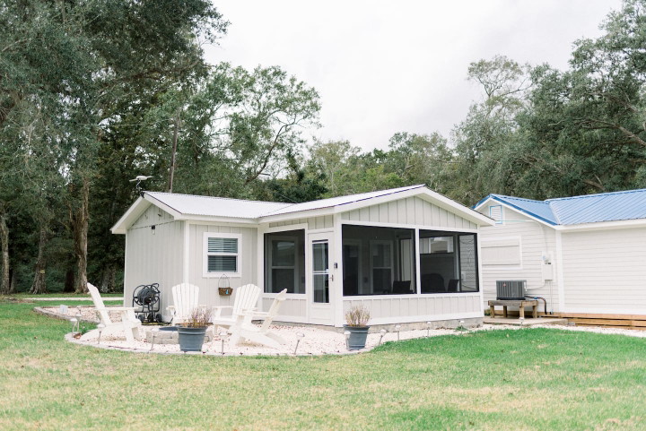 Anchors Away Studio Style Cabana On The River - Louisiana