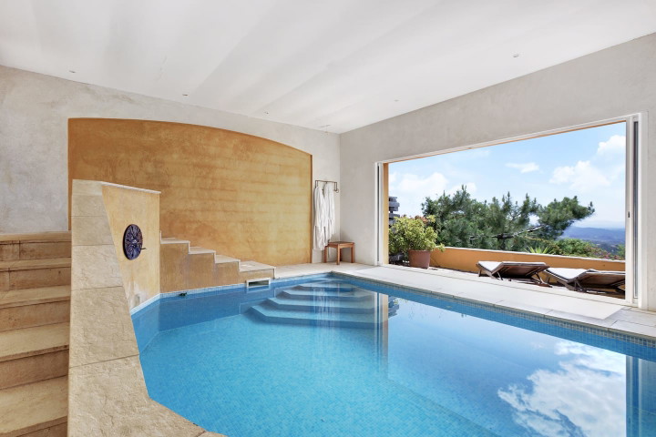 Vue Mer Piscine Intérieure - Hyères