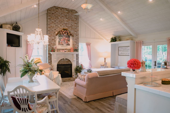 The Rose Cottage W/ Gardens & Easy Access To Tulsa - Tulsa, OK