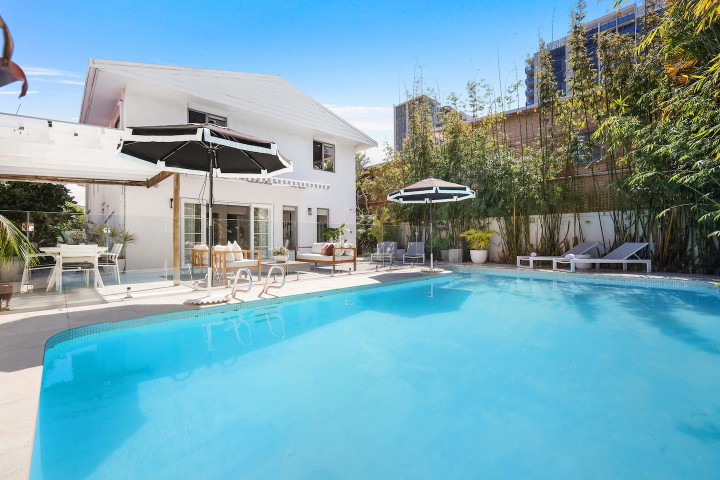 Beachside Kirra · Private Pool ·2-min Walk To Sand - Coolangatta
