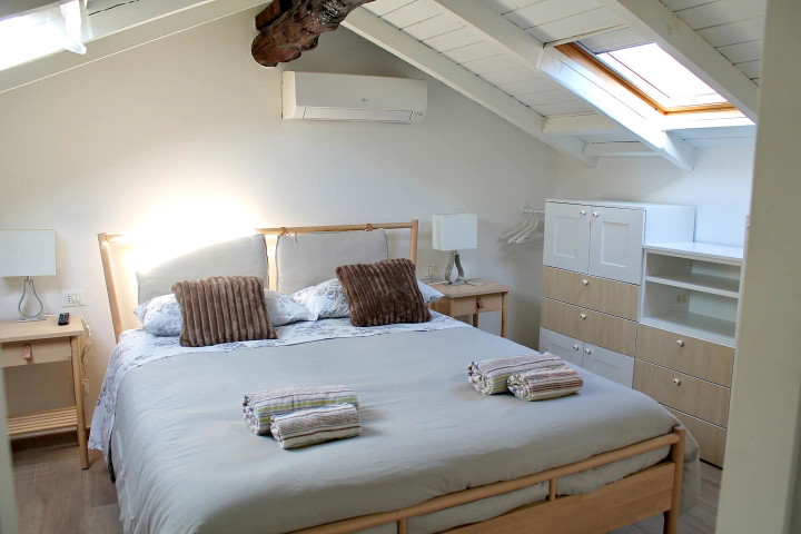 Attic In The Heart Of Como - Kiko's Attic - Como