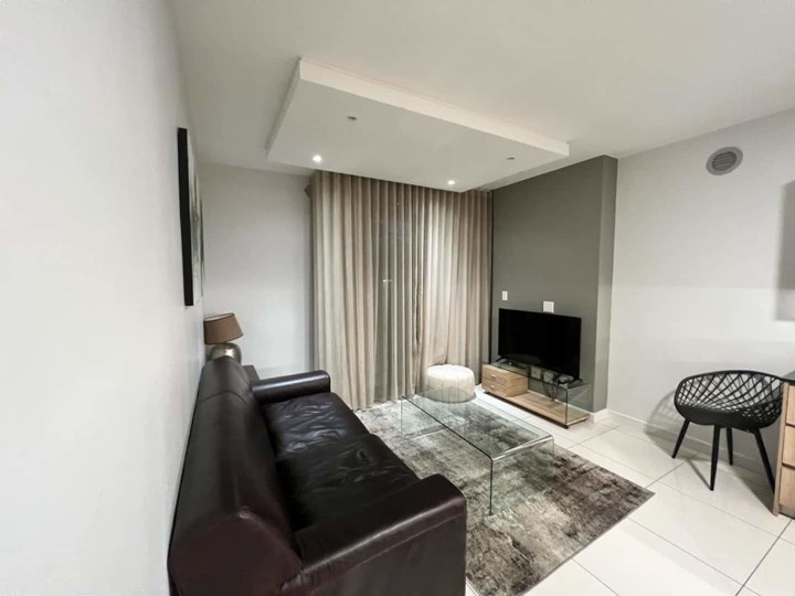 Lovely 2 Bed 2 Bathroom Apartment In Rosebank - Johannesburg