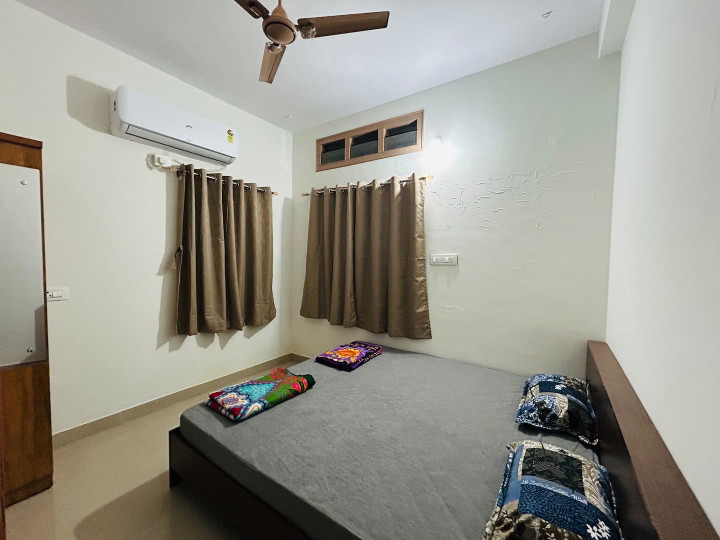 Pritam Homestay
3bhk Home
Airport Road, Hubli - Hubli