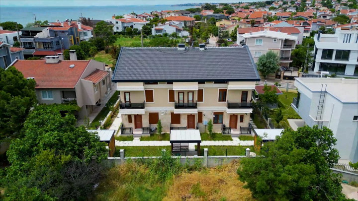 Silivri Altınorak Sitesinde Yeni Yapı 2+1 Villalar - Silivri