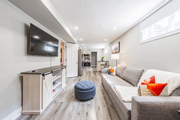 À Deux Pas De Dt, Spacieux 1&nbsp;Chambre, Parking Gratuit | Iob3 - Burlington