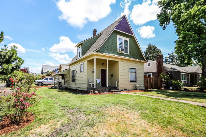 1900s Historic Washburne House! - Springfield, OR