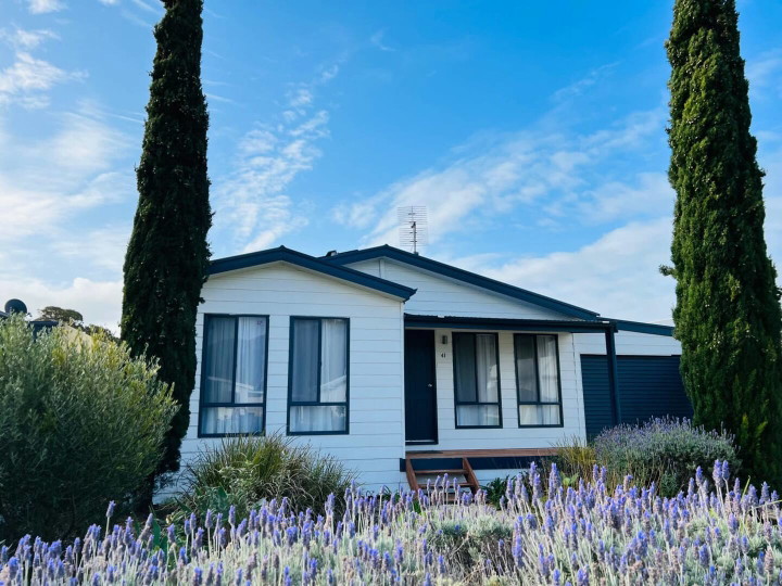 Clampetts, Pet Friendly Outside, Close To Township - Robe, South Australia