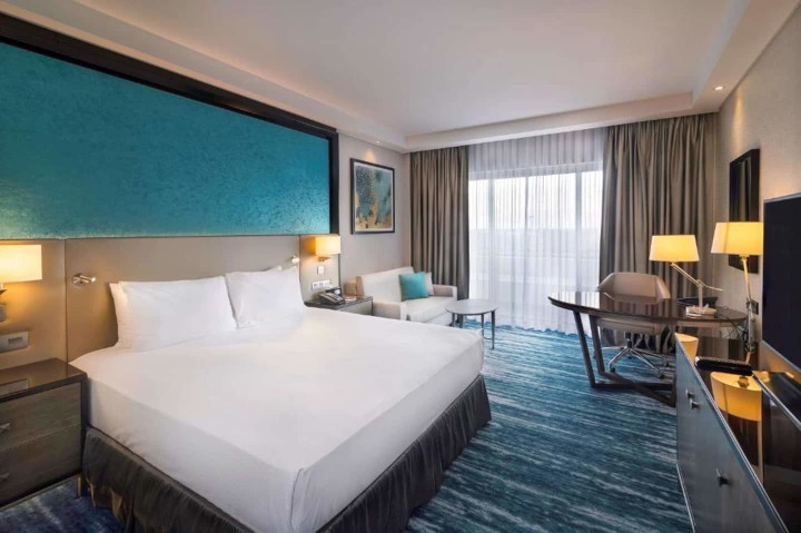 Superior Room Pool View Near Al Sarouj Roundabout - Al Ain