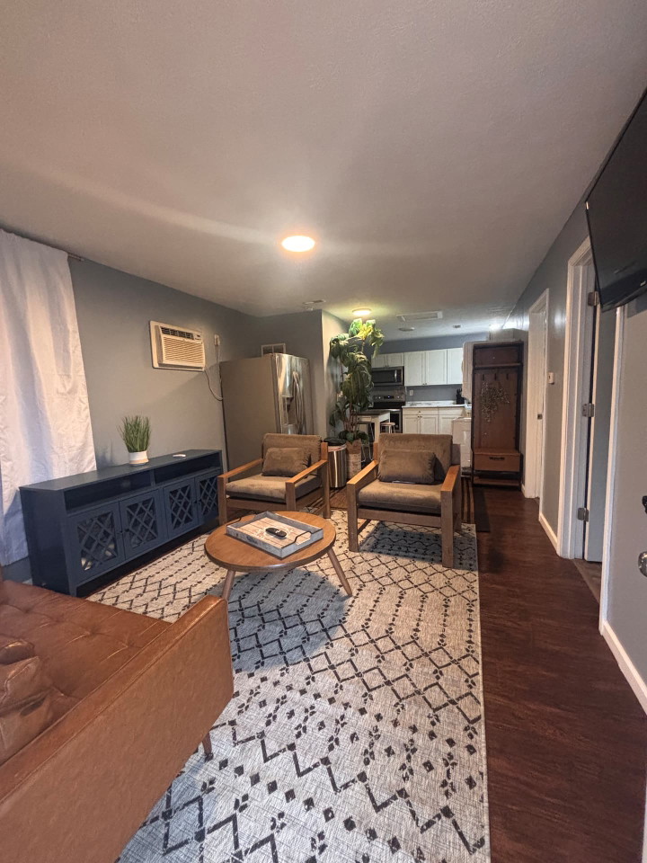 1 Bedroom Apartment Near Purdue! - Lafayette, IN