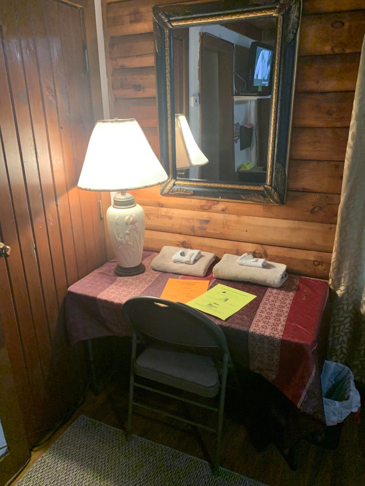 Private Bed/bath/entrance W/ Large Porch, Wifi - Huntington, WV